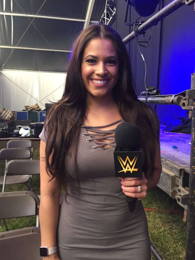 WWE Releases Backstage Interviewer Dasha Fuentes | WWE 2K20 News, WWE ... WWE Releases Backstage Interviewer Dasha Fuentes | WWE 2K20 News, WWE ...